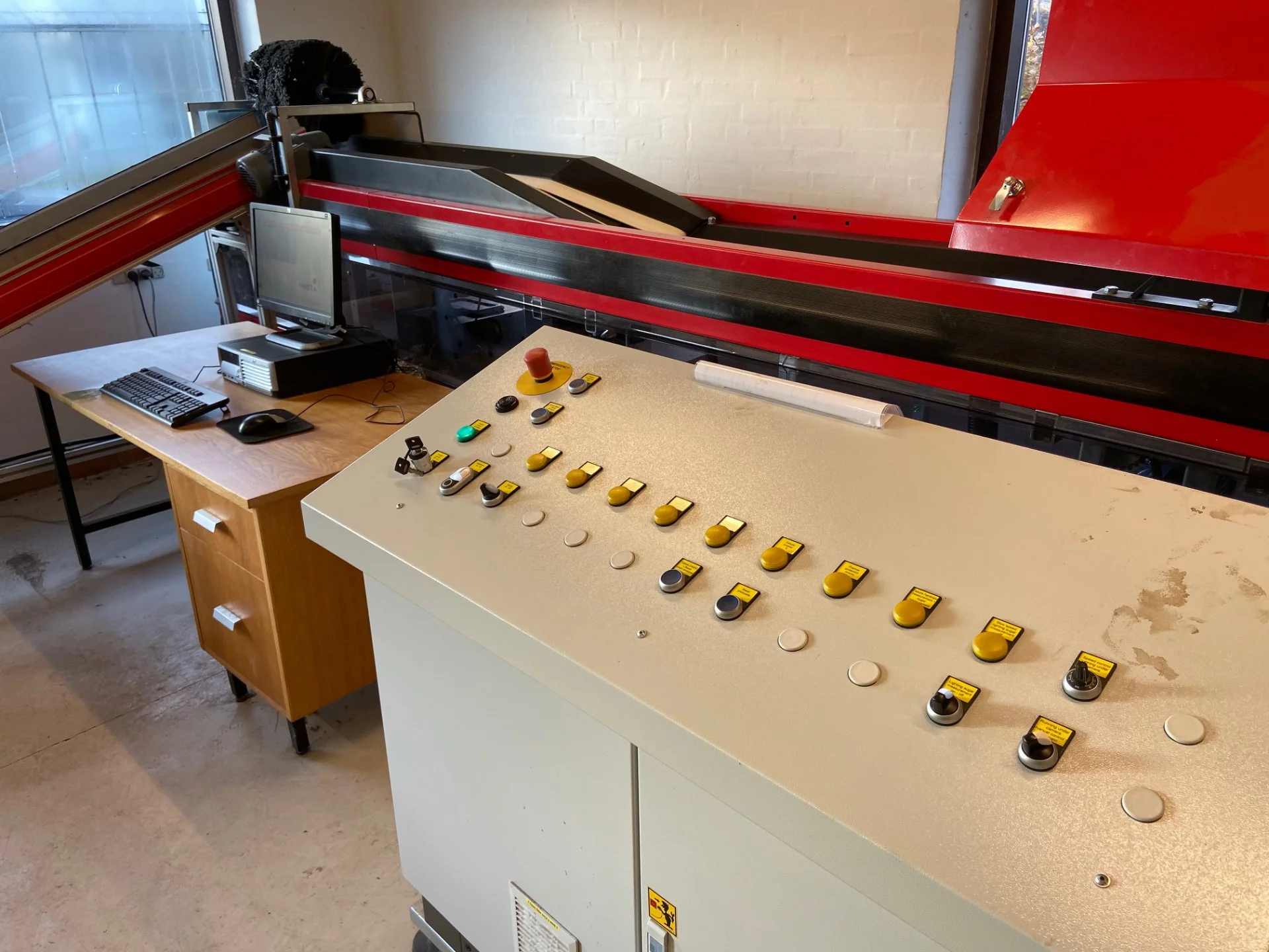 Aweta Rollerstar PV 1-7+1 weight, size and colour sorting machine ...