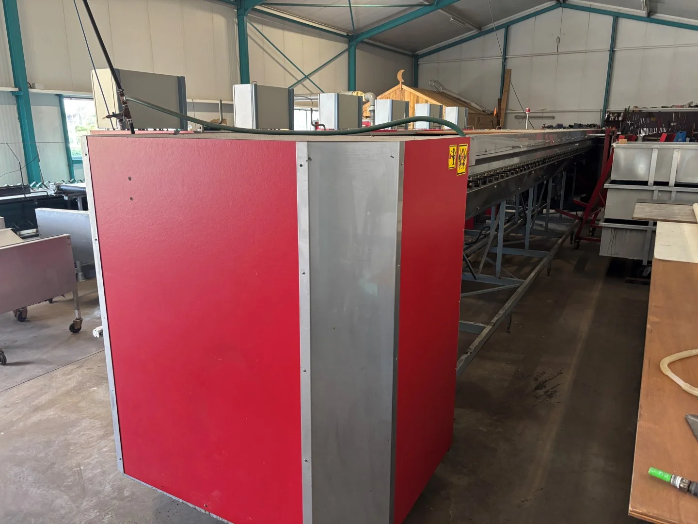 Aweta TRS-6 rose sorting machine with sealer and compressor • Duijndam ...