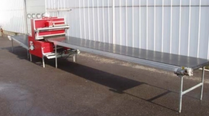 Aweta sealing machine for roses • Duijndam Machines