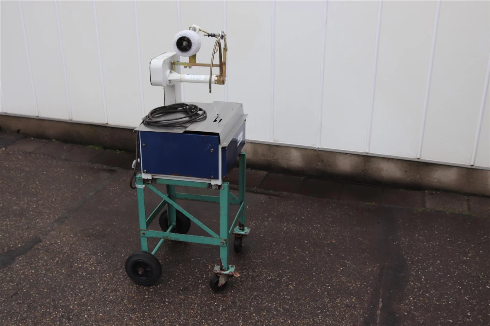 Cyklop binding machine Axro Basic • Duijndam Machines