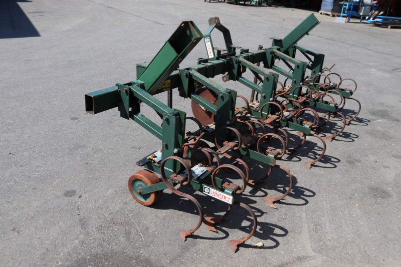 Badalini schoffelmachine 4 rijen • Duijndam Machines