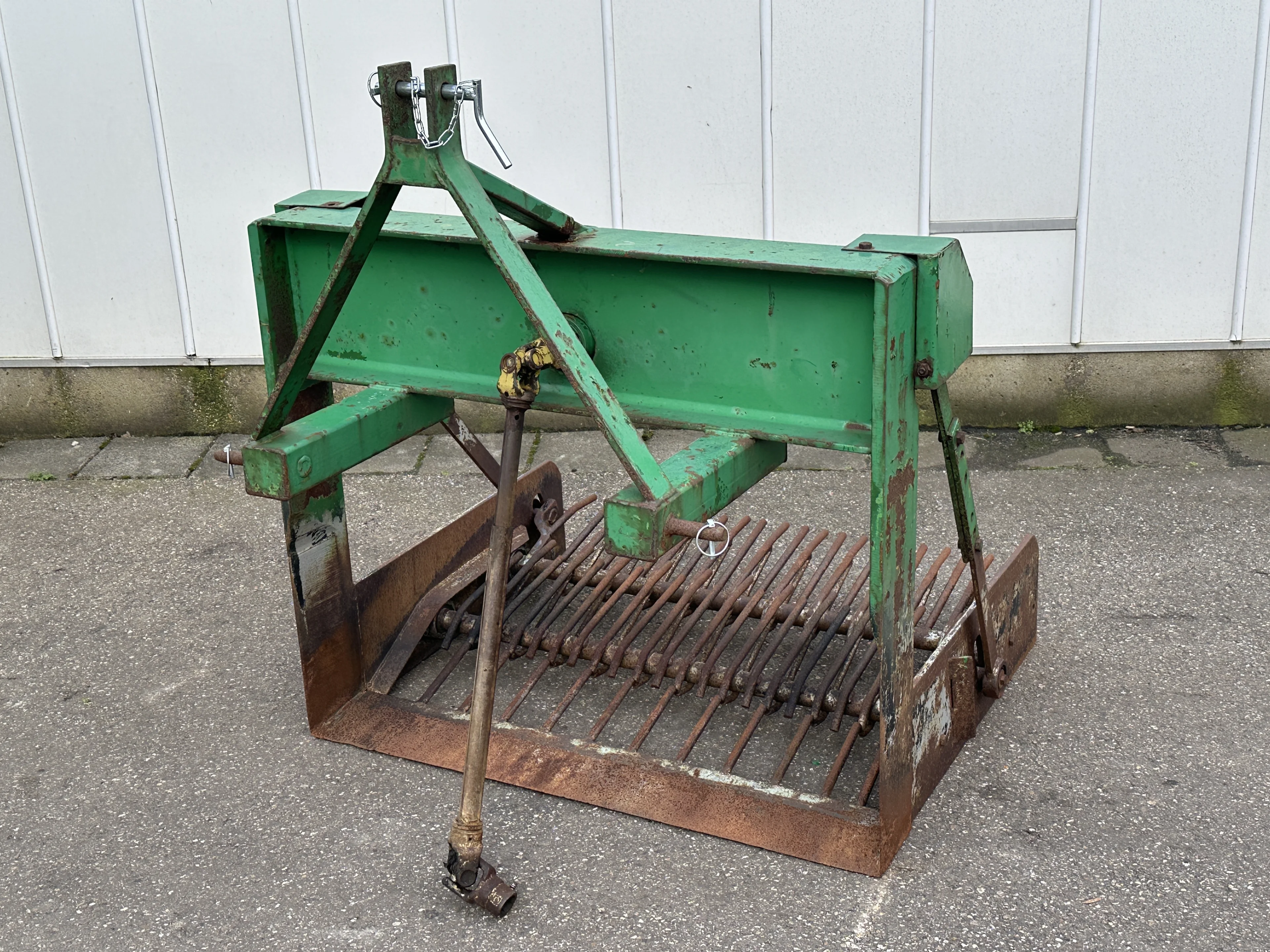 Basrijs shaking bedlifter 110 cm • Duijndam Machines