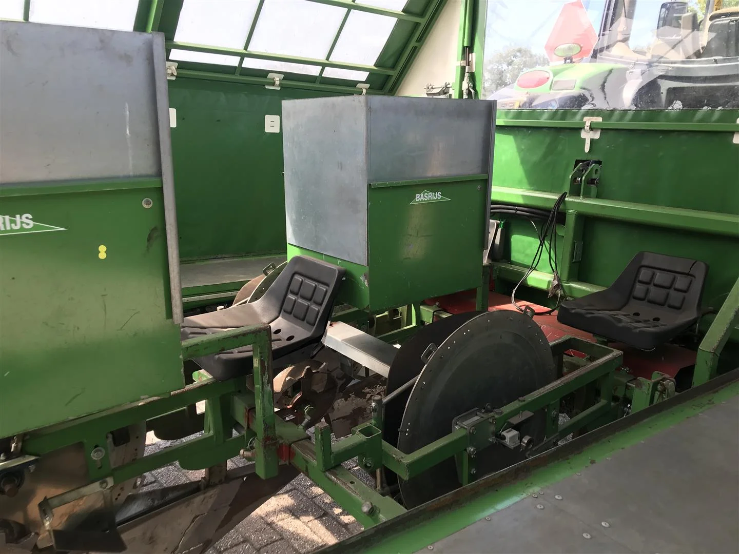 Basrijs 3 row planting machine type disc planter • Duijndam Machines