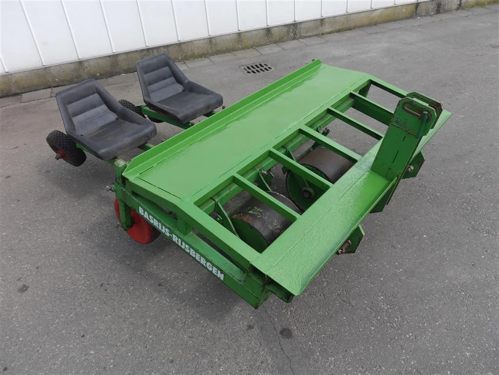 Basrijs Planting machine 2 rows • Duijndam Machines