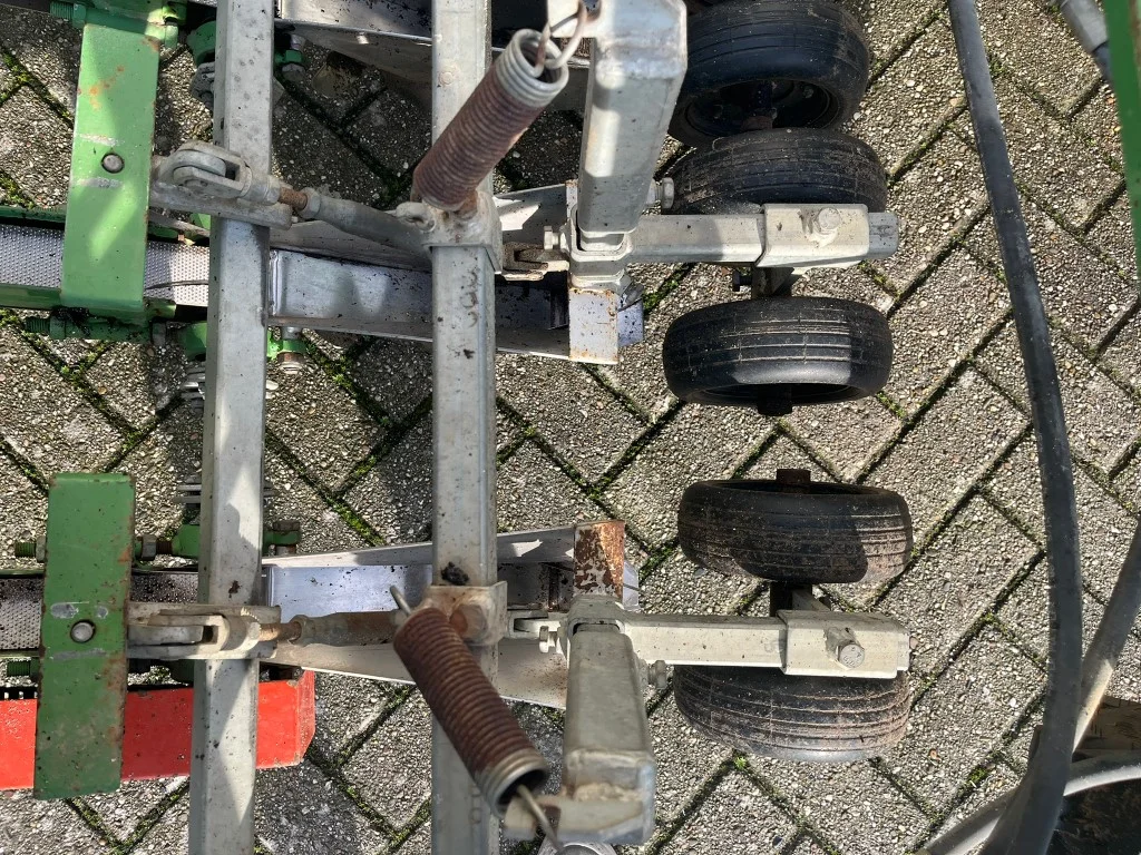 Basrijs self propelled soilblock planting machine for lettuce with ...