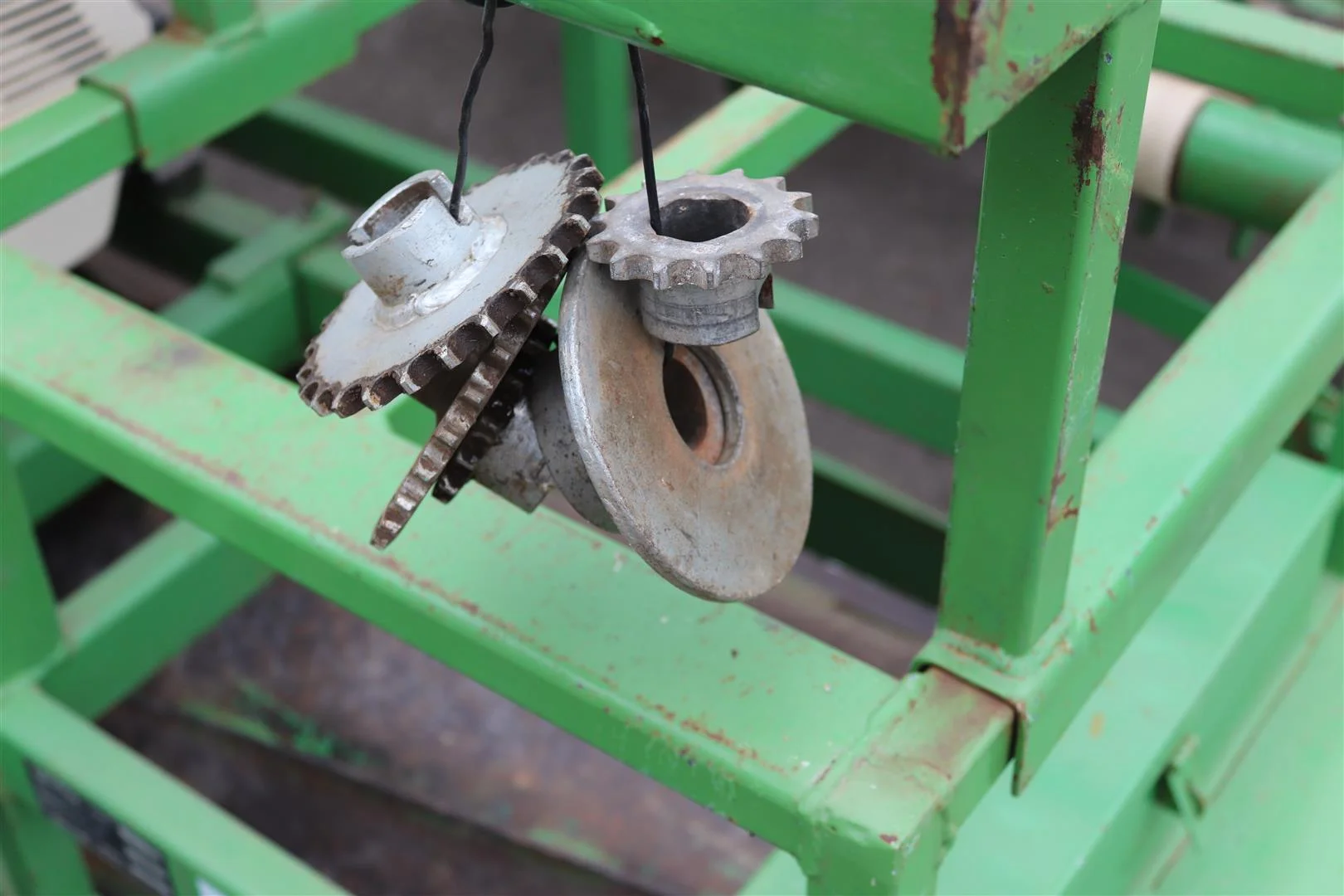 Basrijs self propelled soilblock planting machine for lettuce with ...