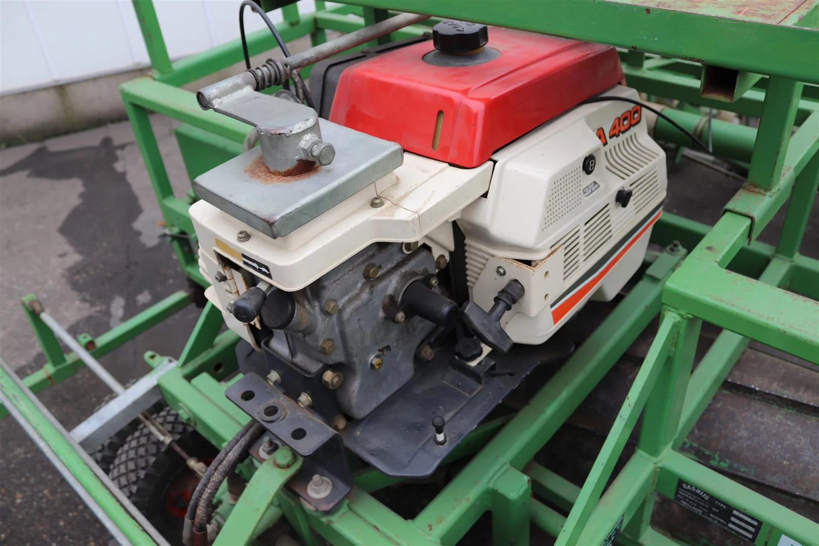 Basrijs self propelled soilblock planting machine for lettuce with ...