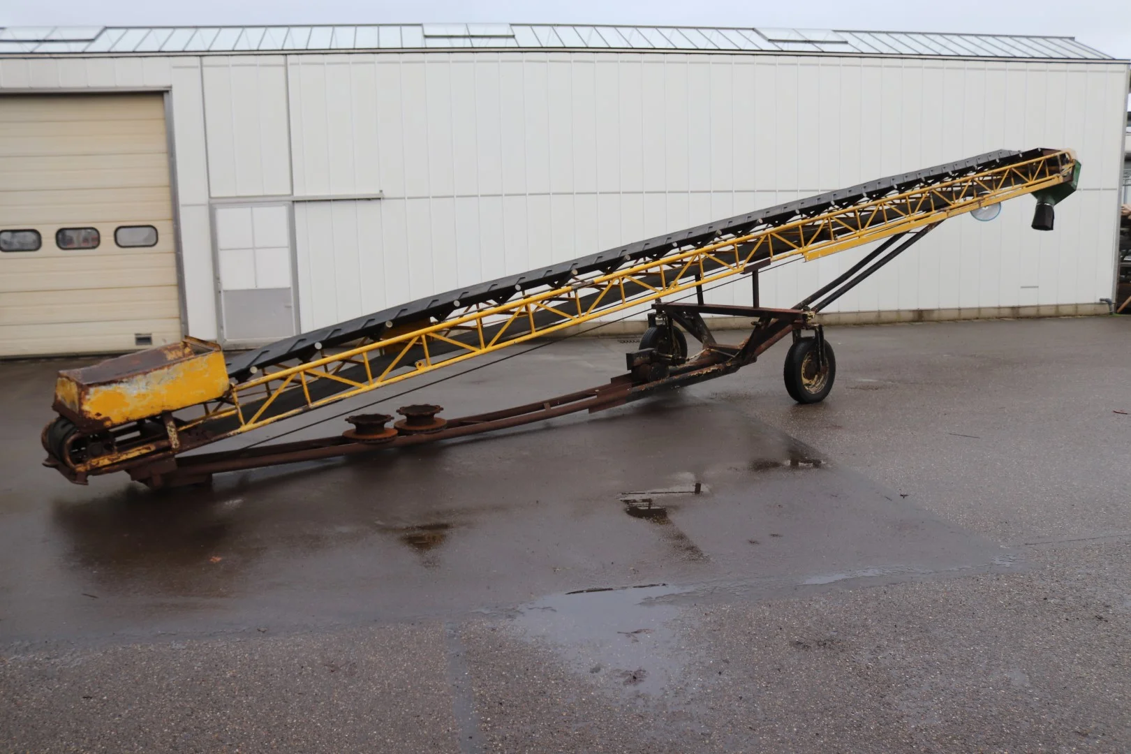 Beerepoot Elevator transportband 13,3 meter • Duijndam Machines
