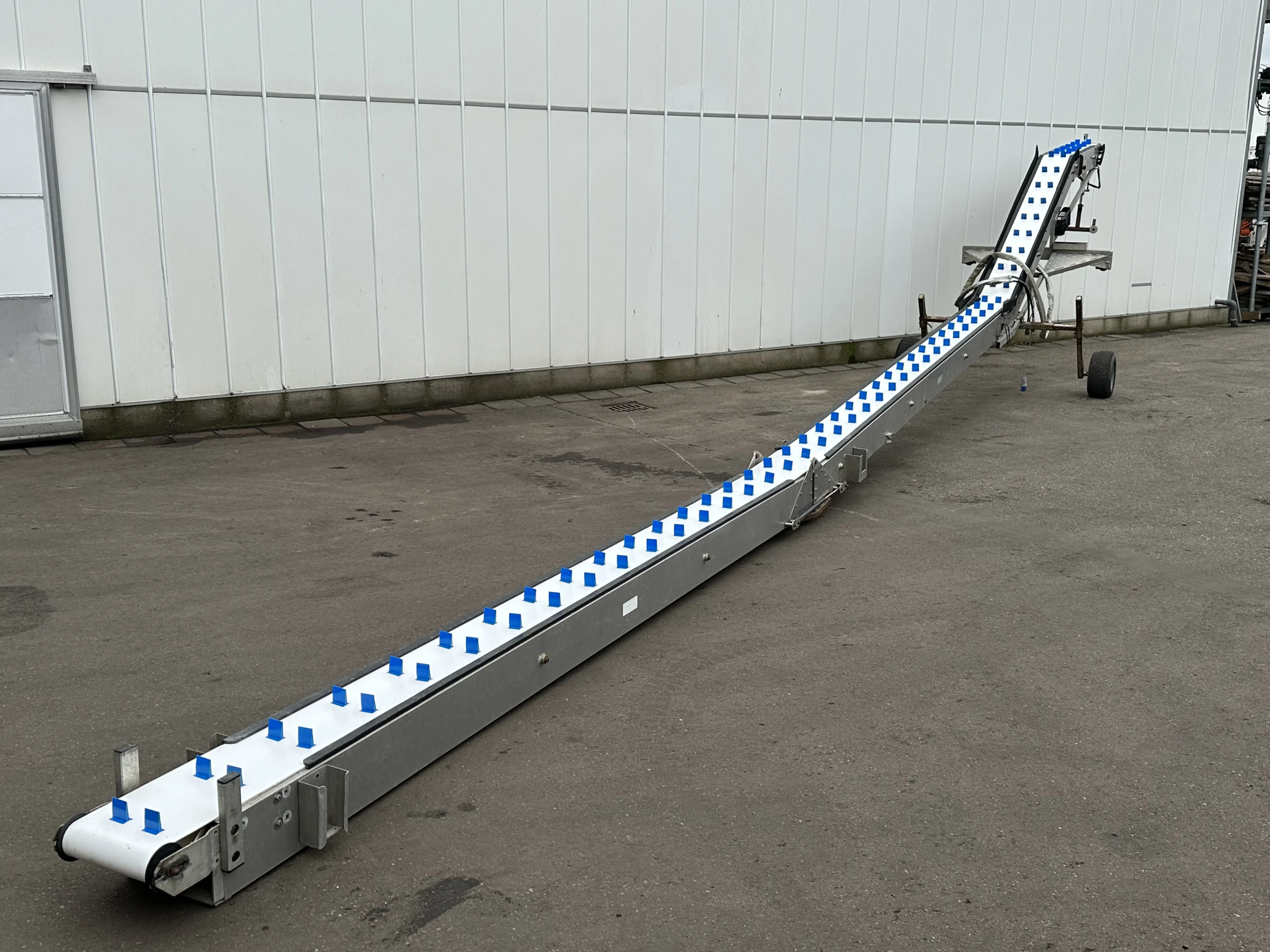 Beets aluminium harvesting conveyor belt for hand harvested vegetables ...