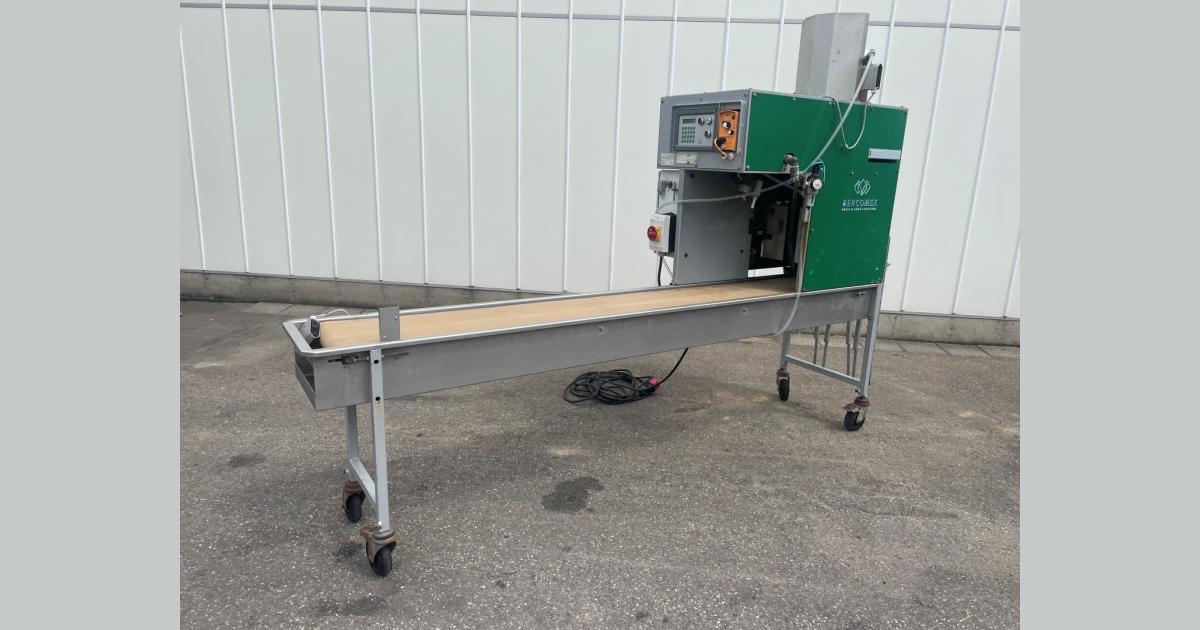 Bercomex bucket filling machine with destacking for round buckets ...