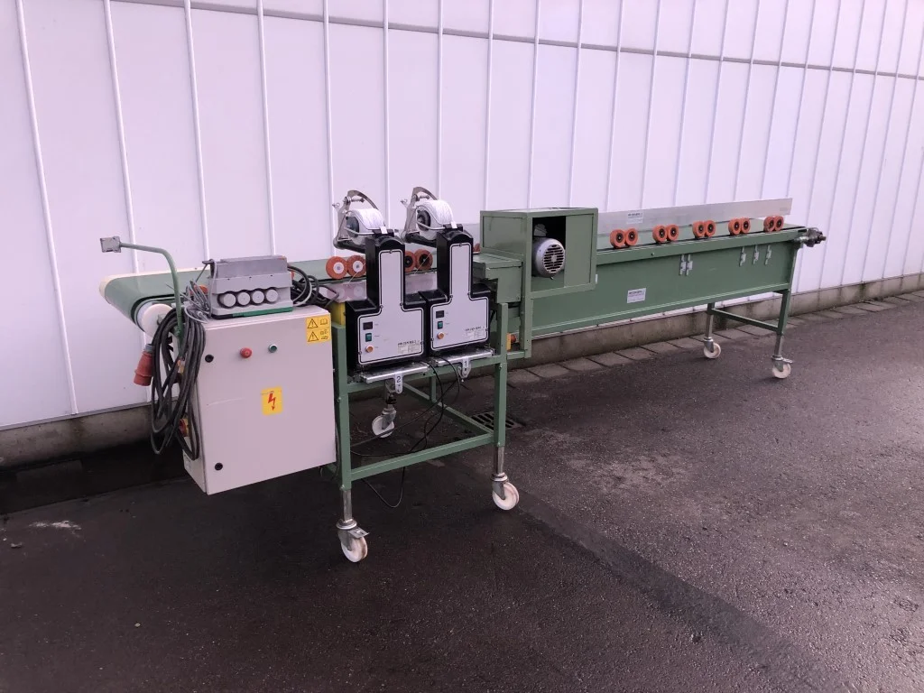 Bercomex Flower bunching machine with sponges • Duijndam Machines