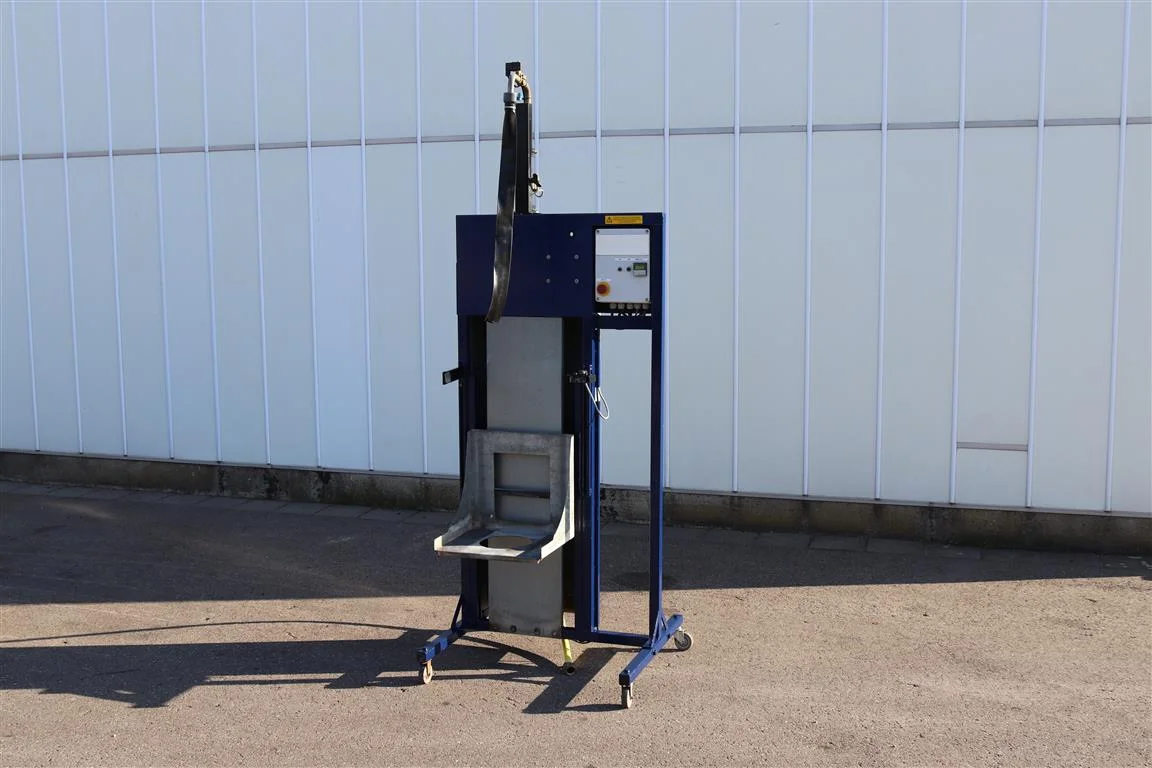 Berg bucket filling system for flowers • Duijndam Machines