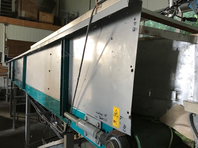Berg harvesting system for bell pepper with 15 automatic driven ...