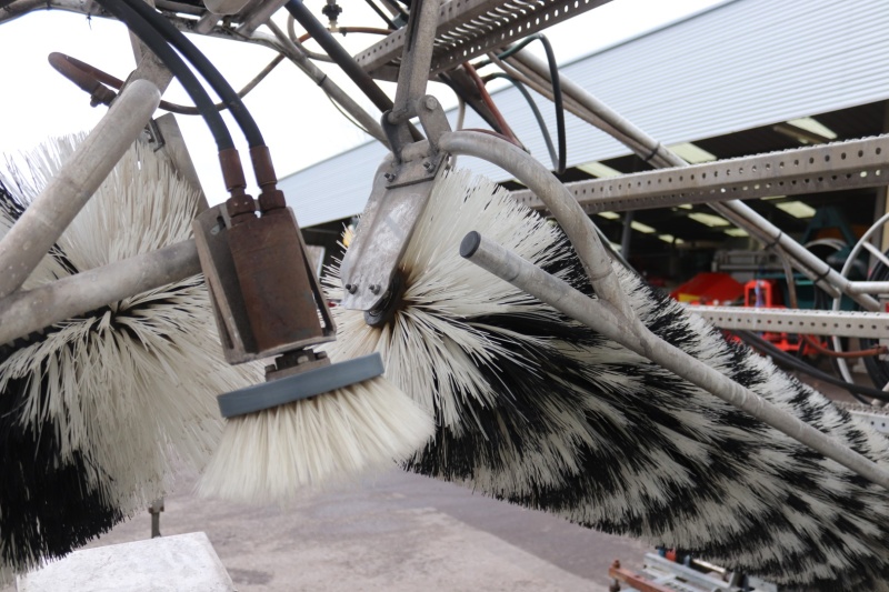 Besseling Roofmaster greenhouse roof washing machine 480 cm • Duijndam ...