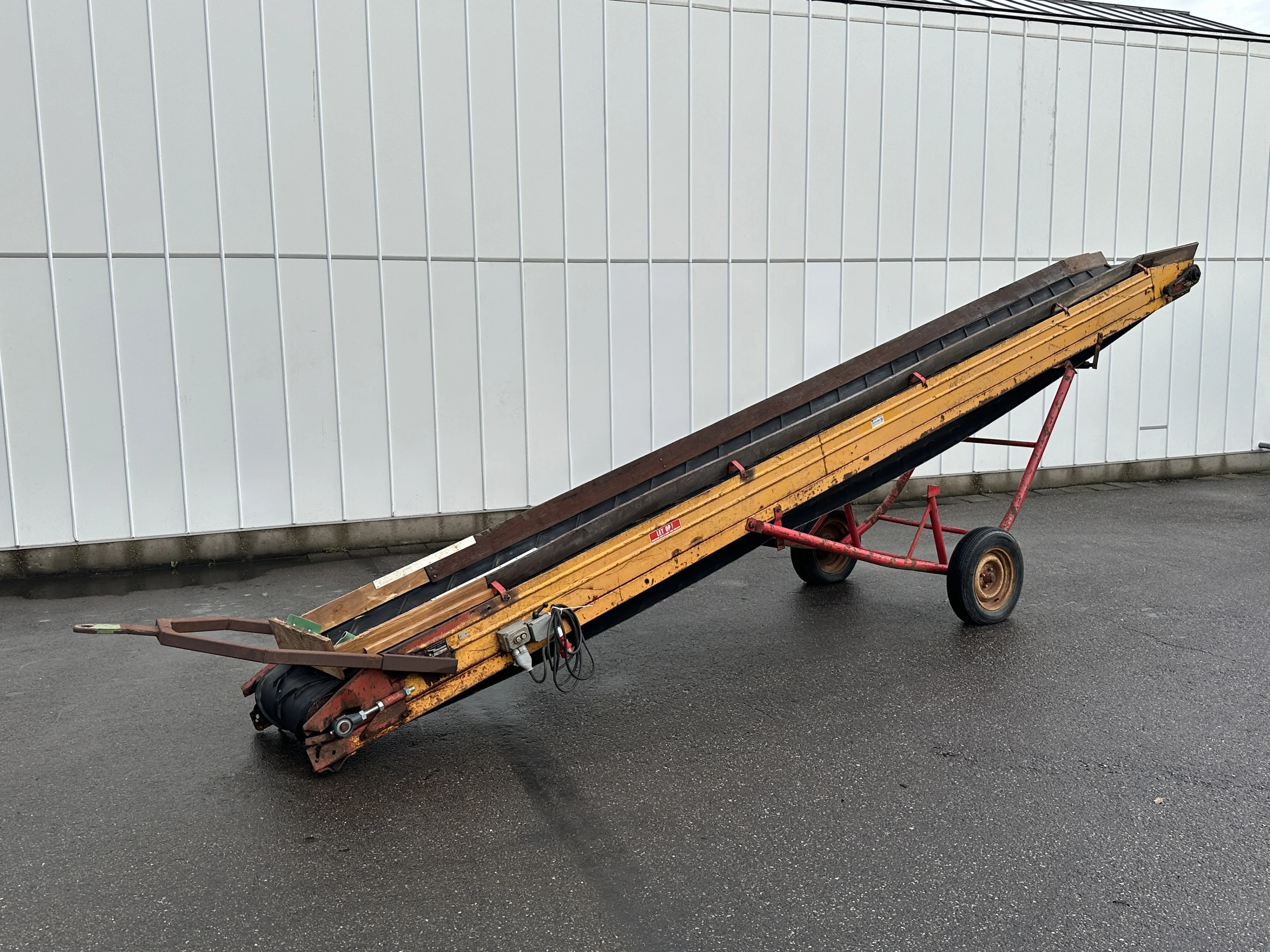 Bijlsma Hercules elevator incline conveyor 680 x 58 cm • Duijndam Machines