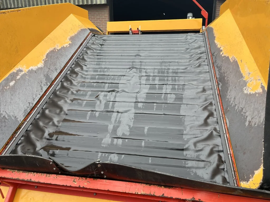 Bijlsma Hercules Jumbo 2400 receiving hopper • Duijndam Machines