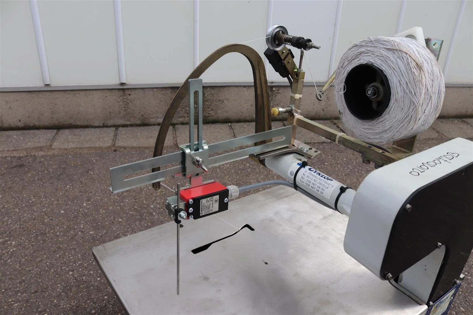 Cyklop binding machine Axro mini • Duijndam Machines