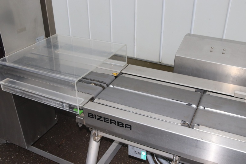 Bizerba GLM weigh price labeller with check weigher • Duijndam Machines