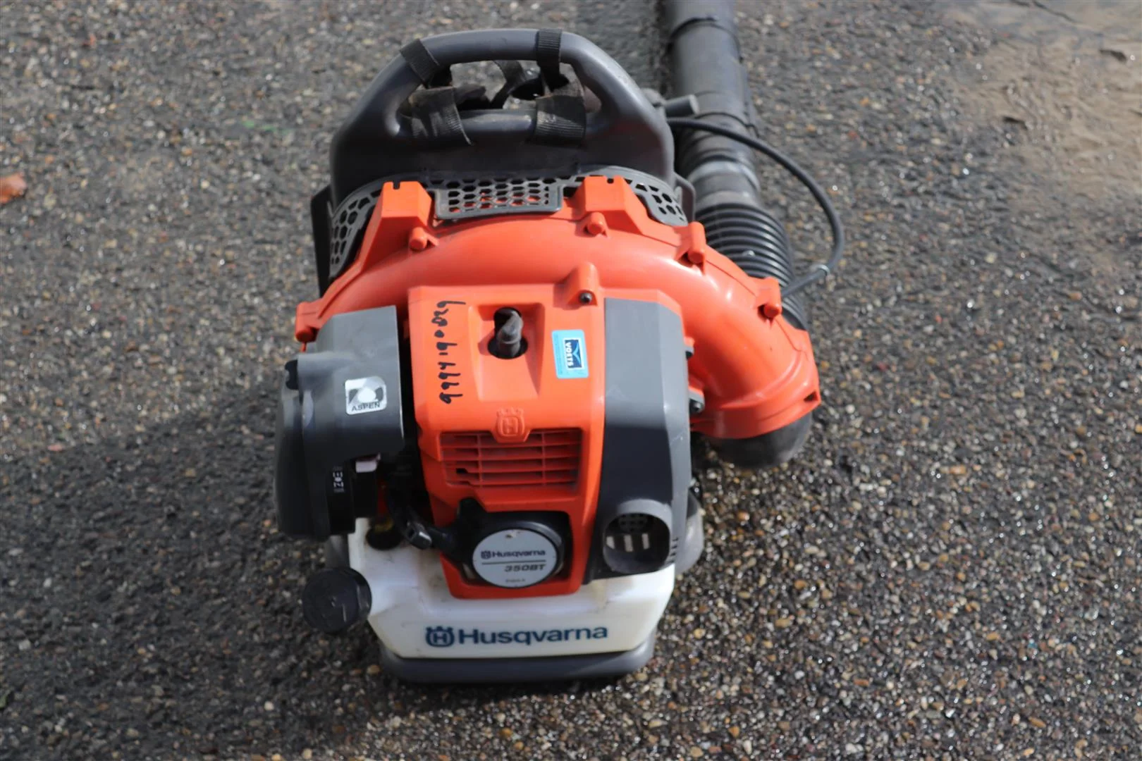 Husqvarna 350BT leaf blower • Duijndam Machines