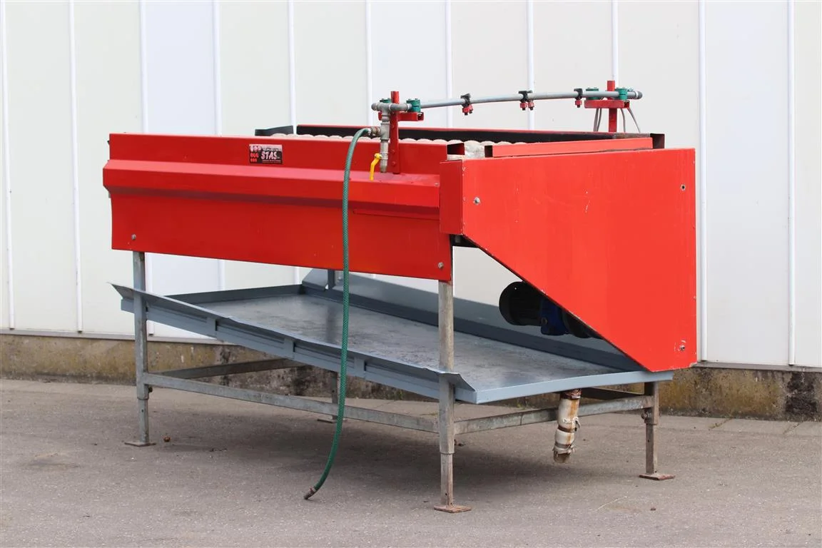 Stas brushing machine for ftuit • Duijndam Machines