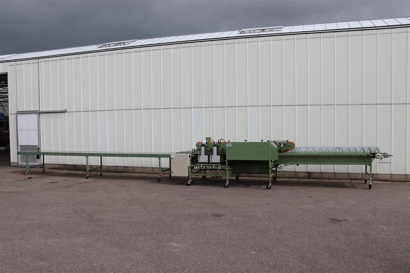 Vandenberg Bercomex flower bunching machine • Duijndam Machines