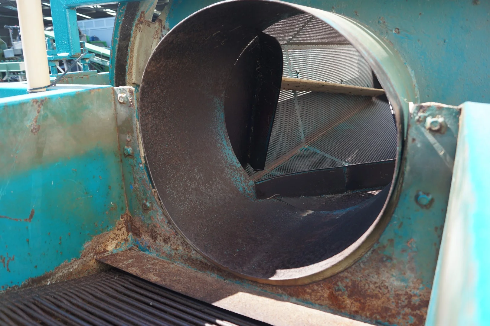 Botman barrel washer for bulbs • Duijndam Machines