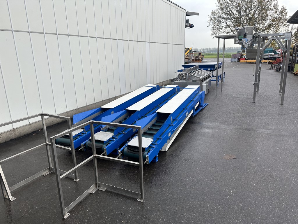 S&B CP 800 / 12 / BP weighing machine with frame and 3 elevators supply ...