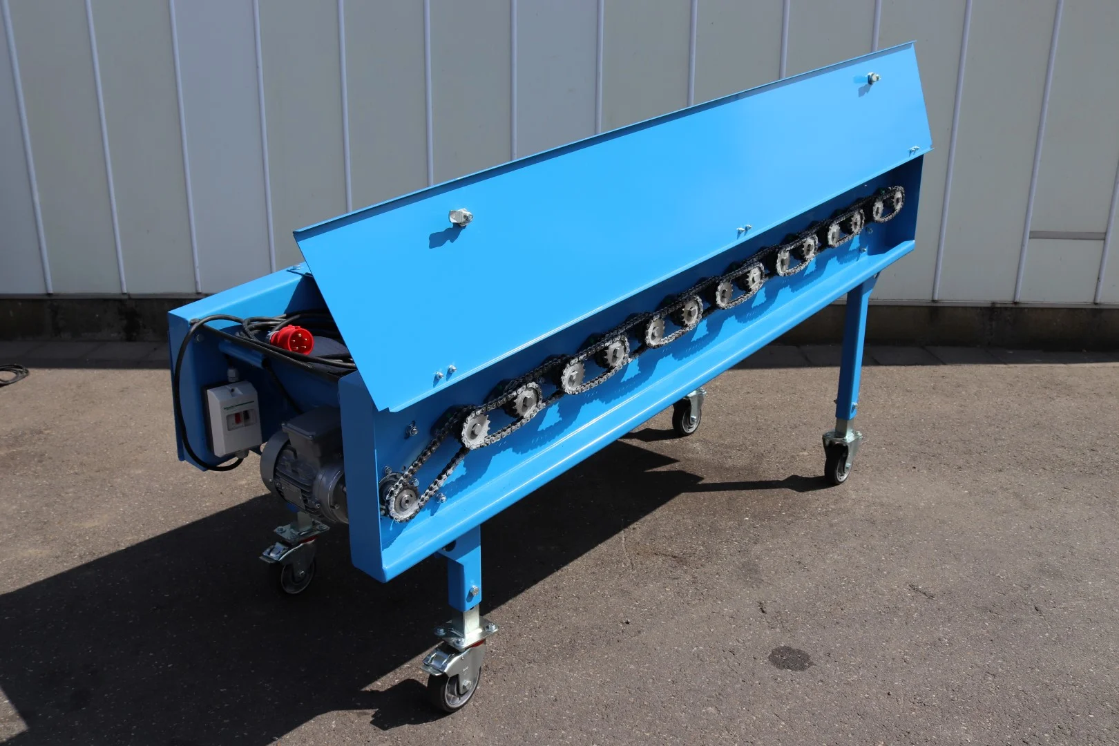 V-55-14R brushing machine • Duijndam Machines