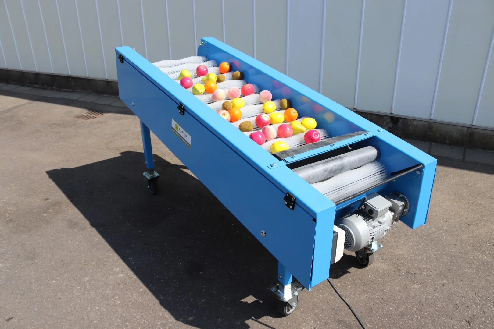 V-55-14R brushing machine • Duijndam Machines