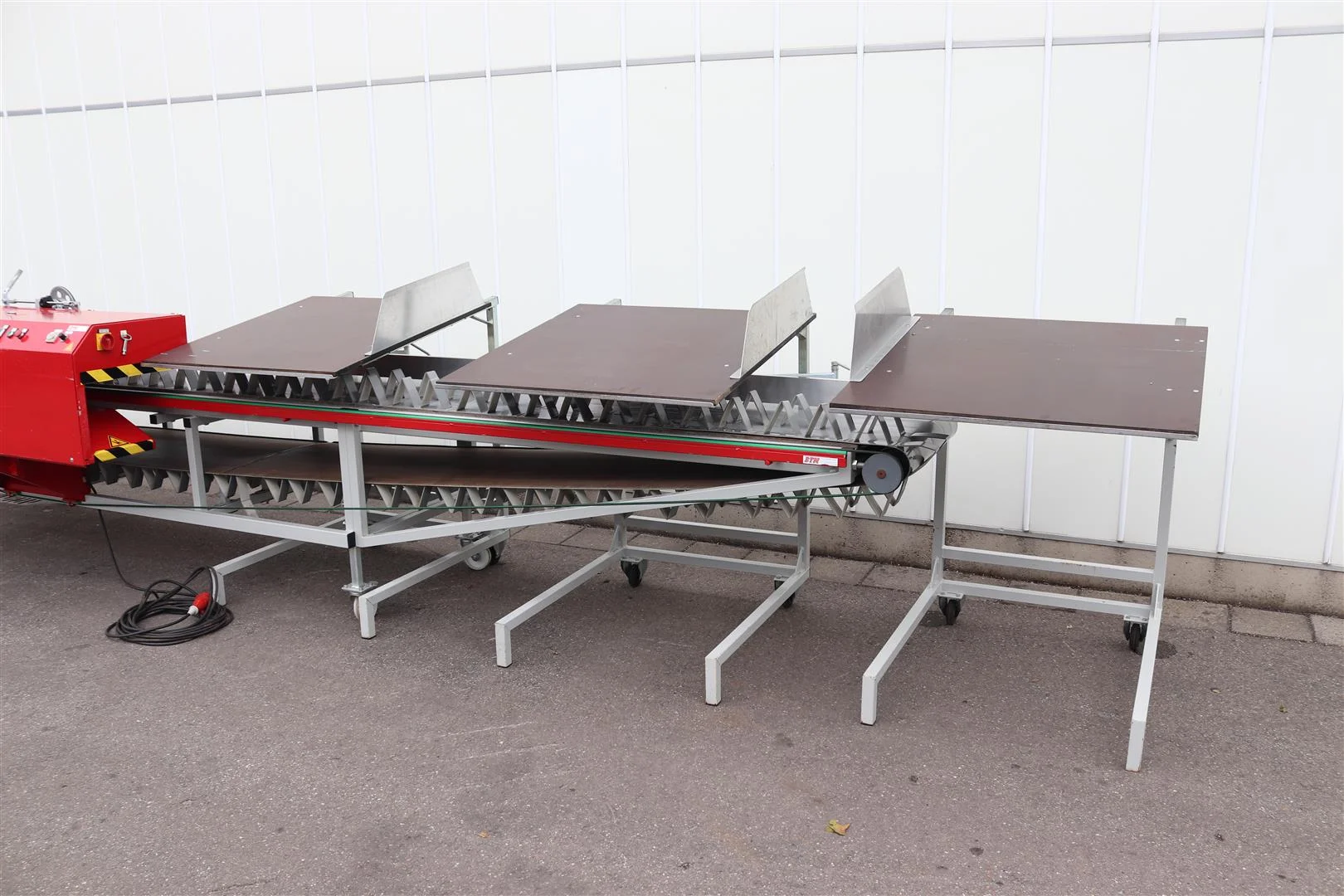 BTM T2100 flower processing machine • Duijndam Machines