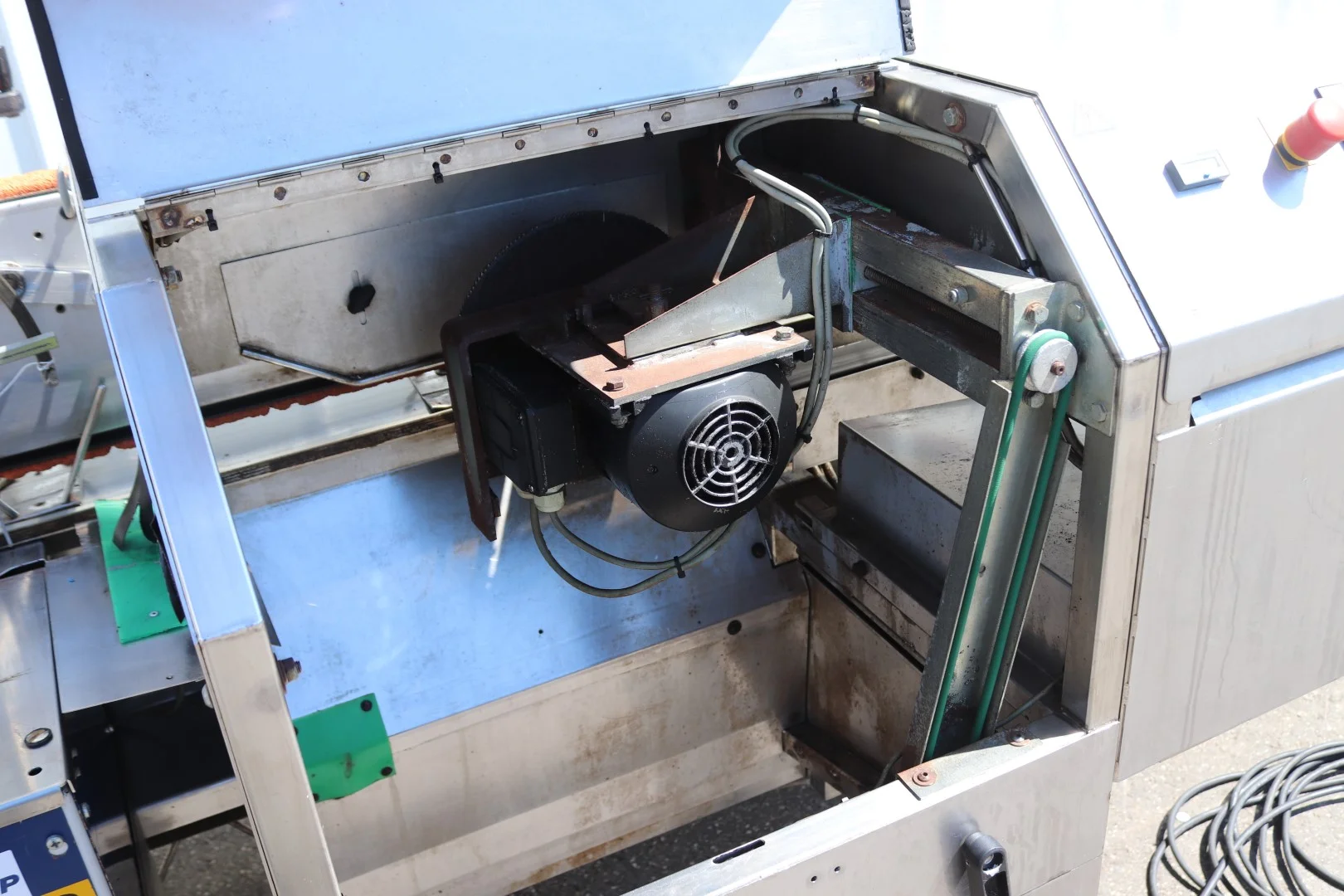 BTM T4100 flower processing machine • Duijndam Machines