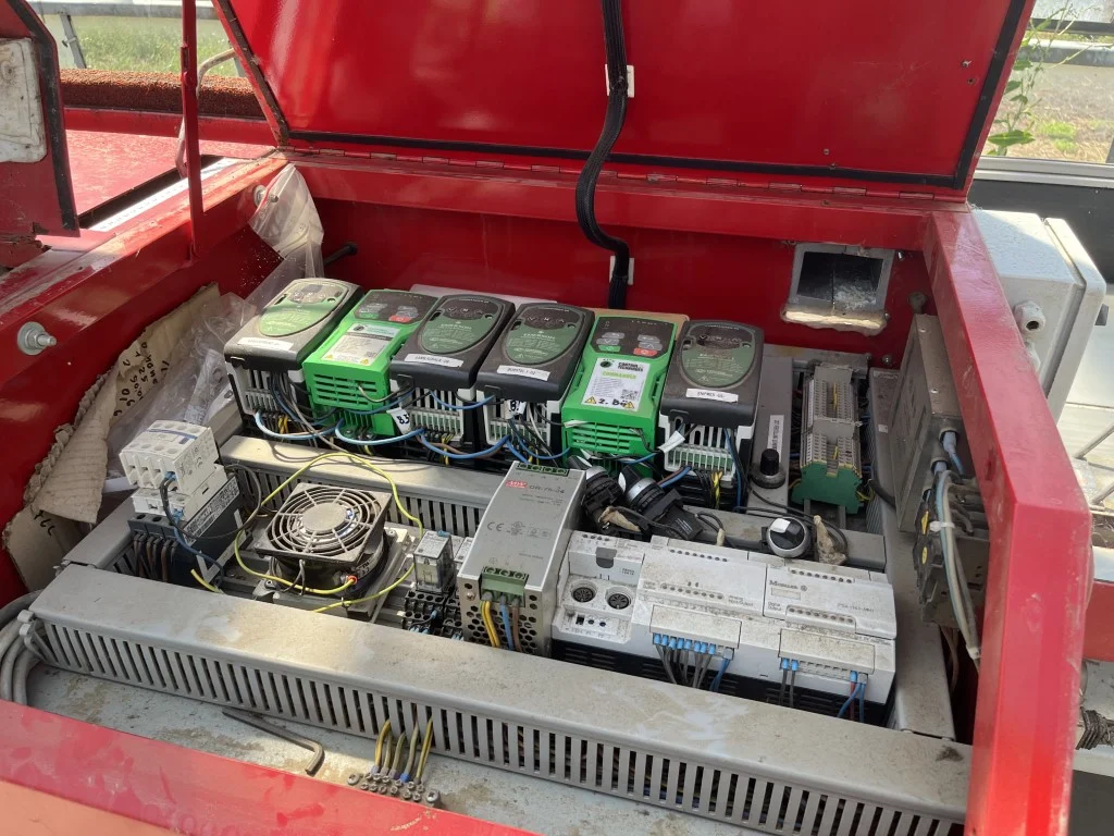 BTM T4100 Uniflor flower processing machine • Duijndam Machines