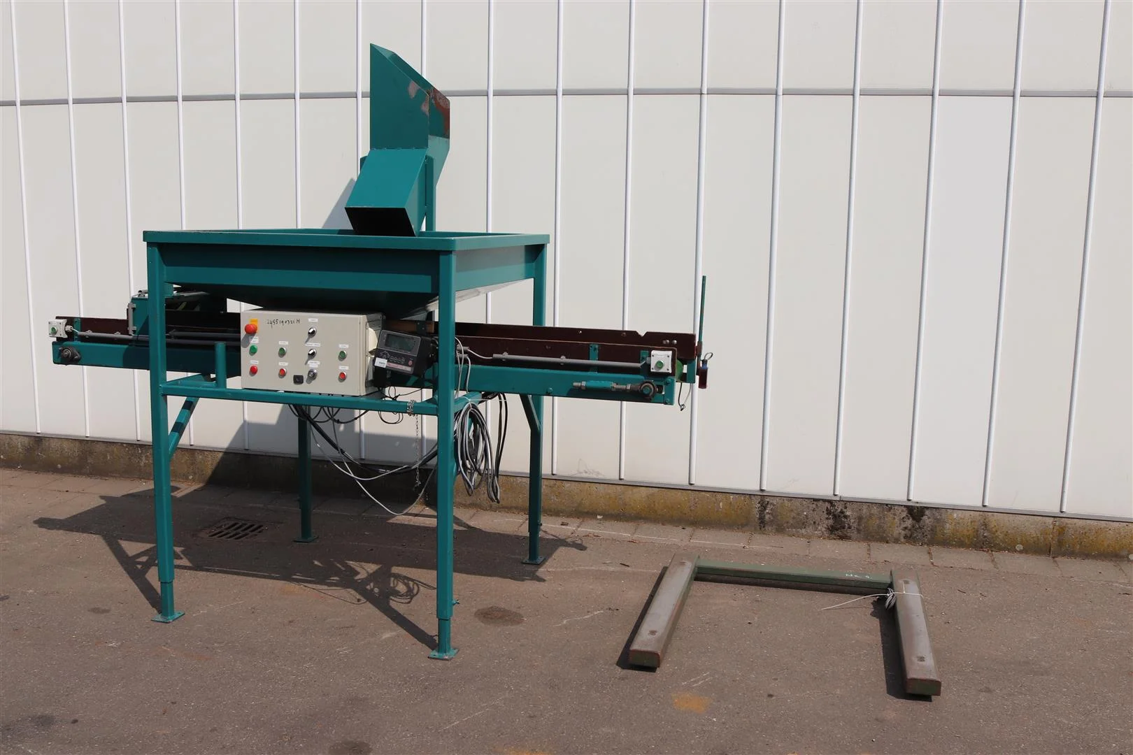 Schouten dosing Hopper with weigher • Duijndam Machines