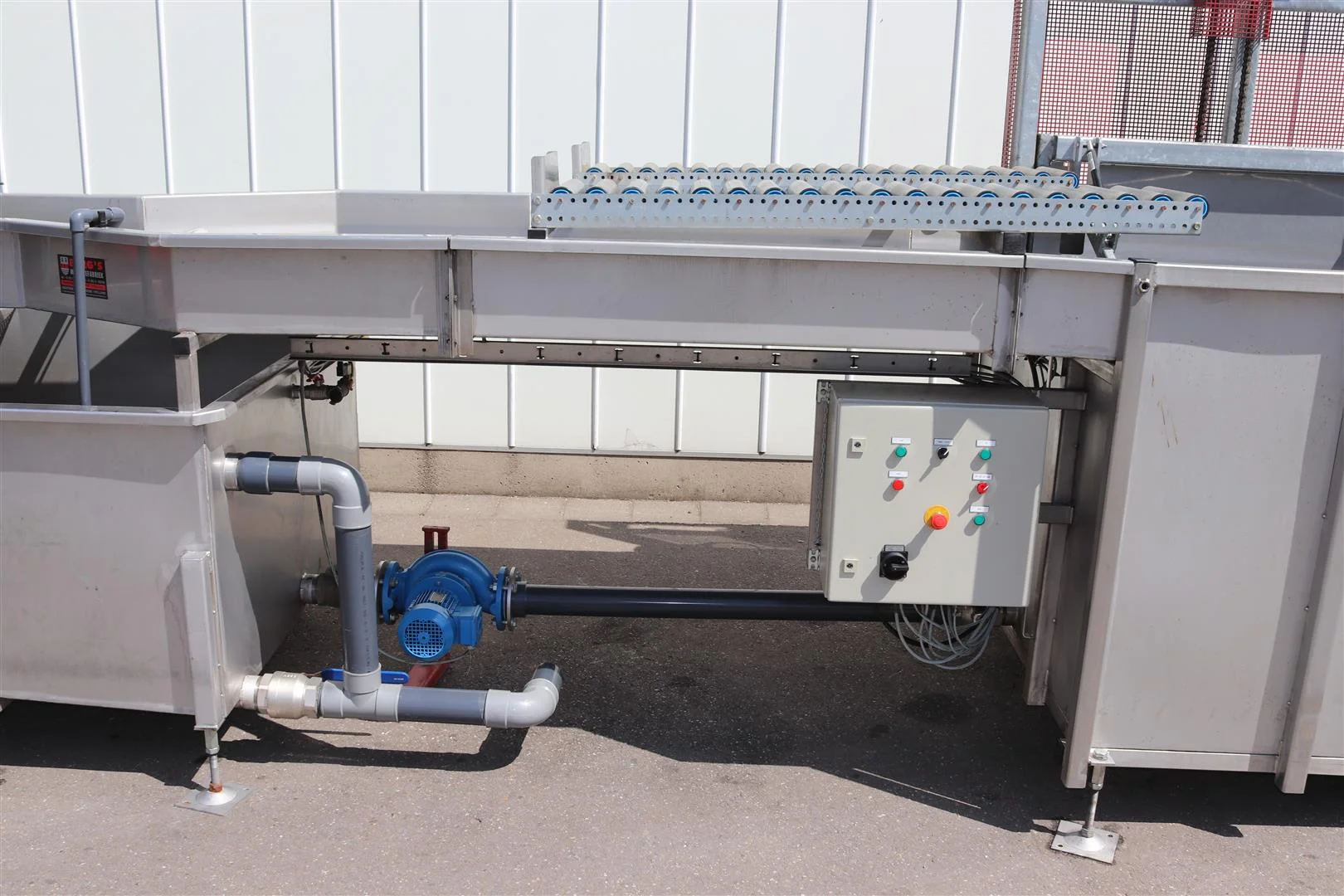 Burg water dumping system • Duijndam Machines