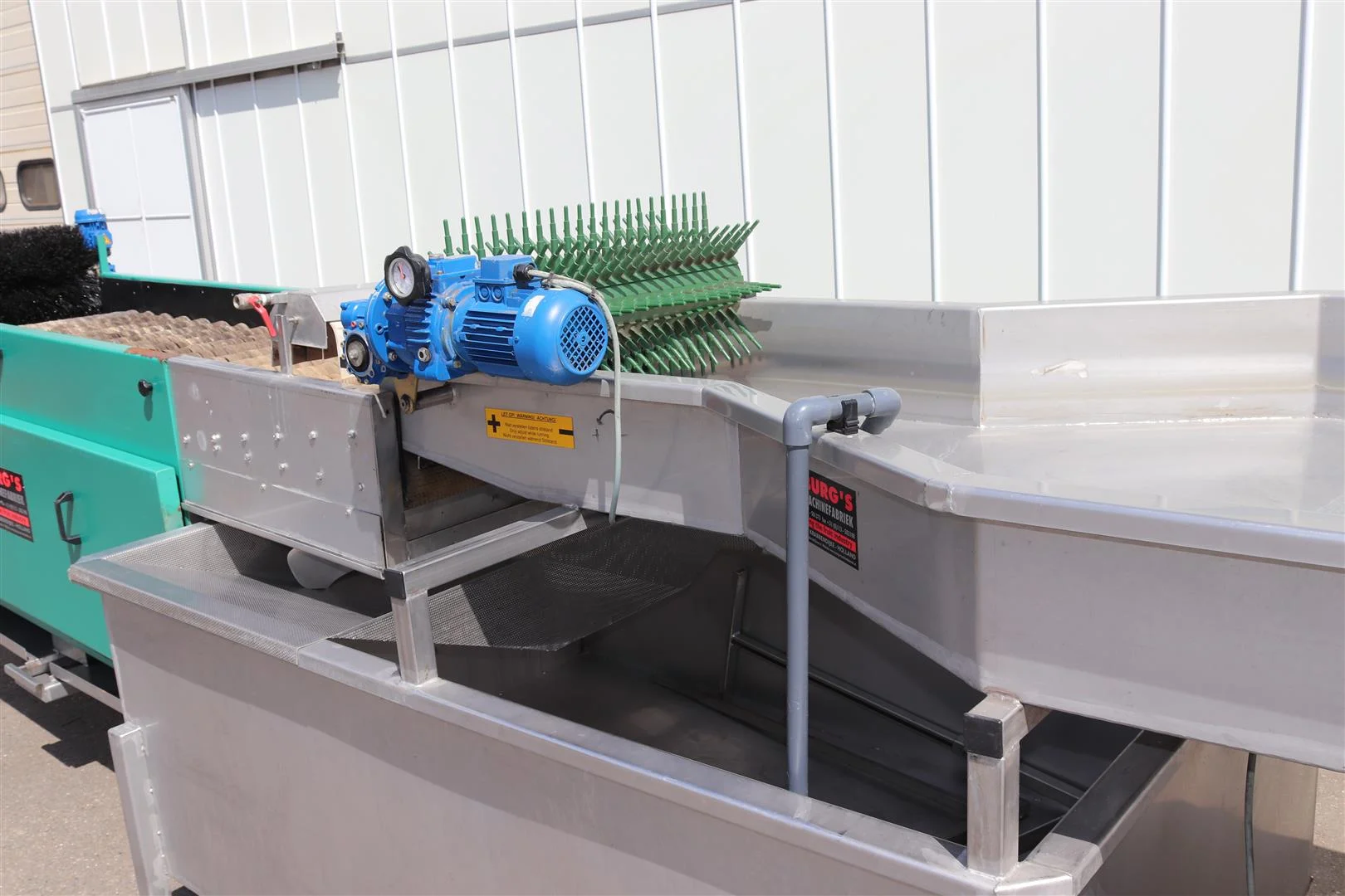 Burg water dumping system • Duijndam Machines