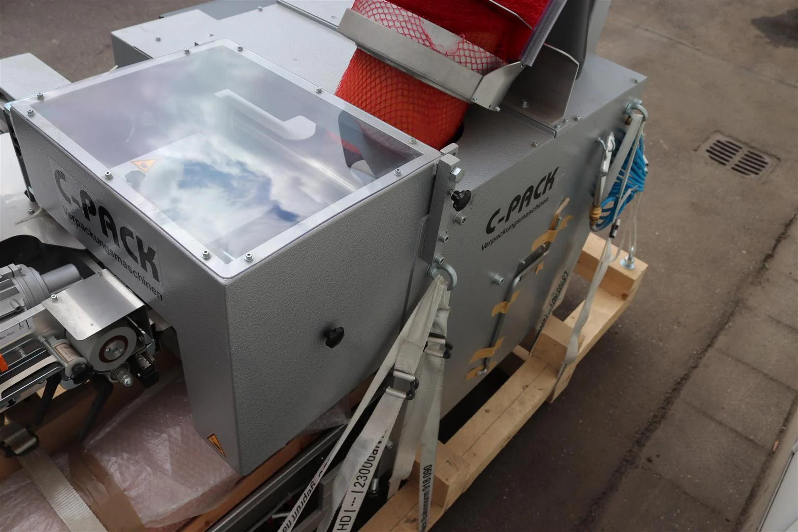 C-Pack Net-clipping Machine including wineglass labelling system ...