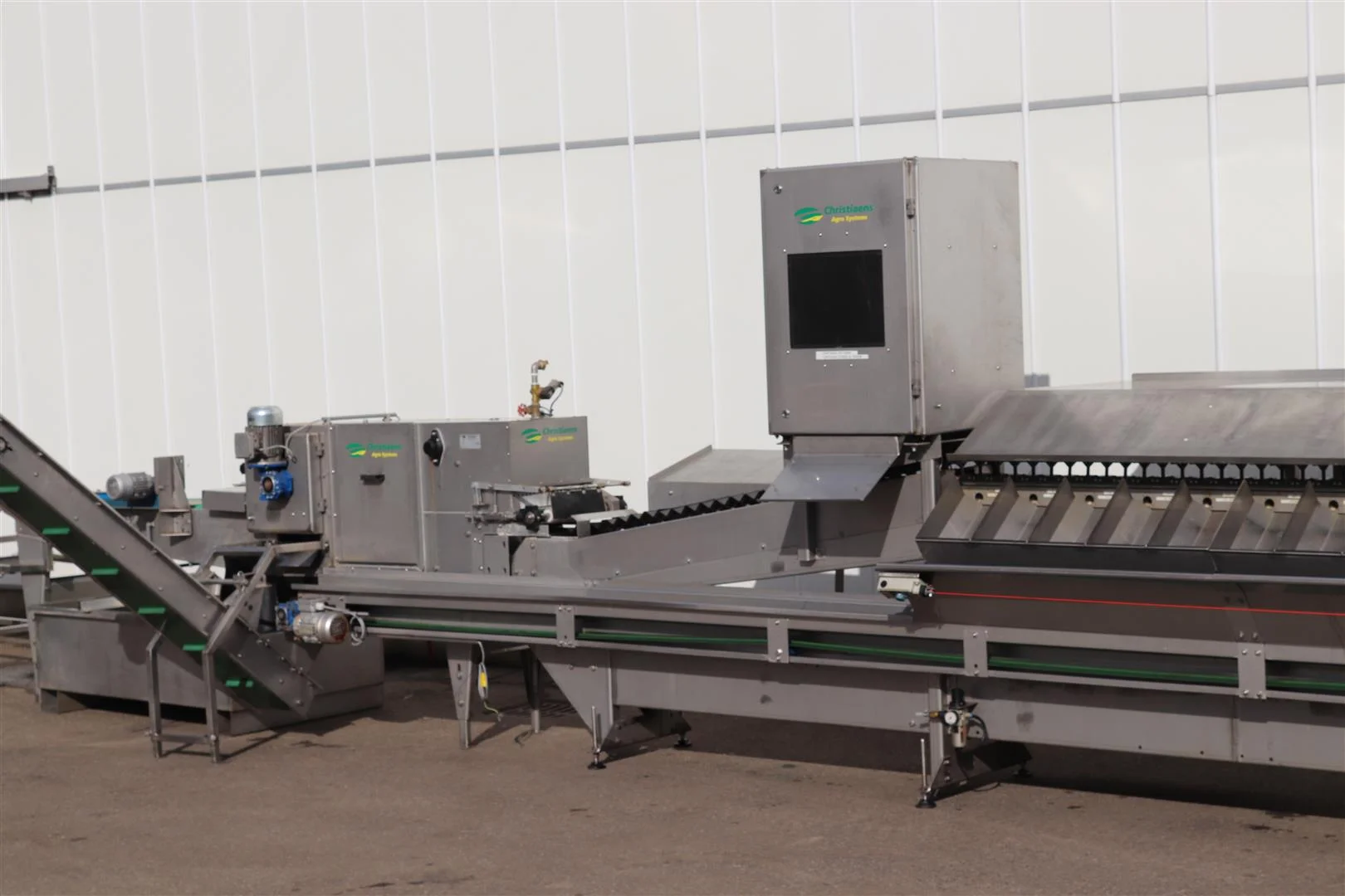 Christiaens Agro Systems fully automatic grading and washing line for ...