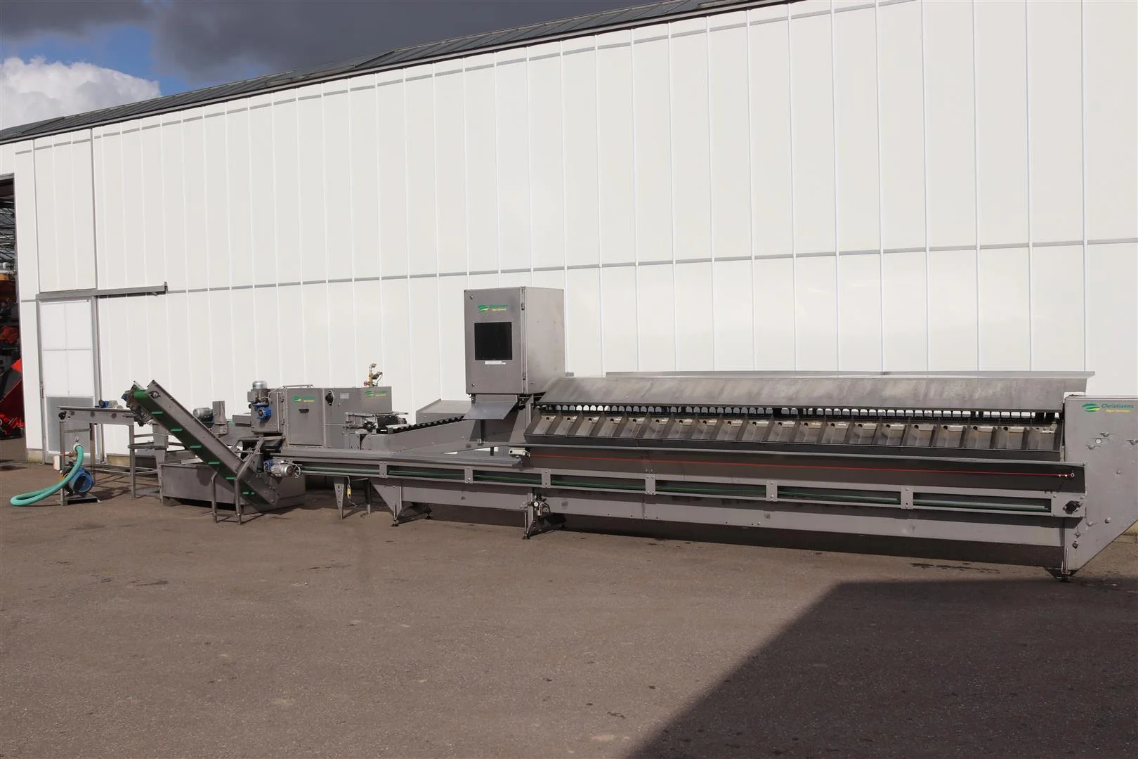 Christiaens Agro Systems fully automatic grading and washing line for ...