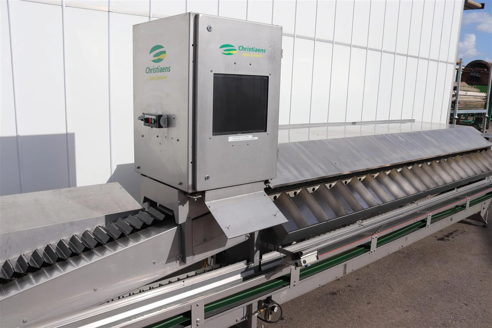Christiaens Agro Systems fully automatic grading and washing line for ...