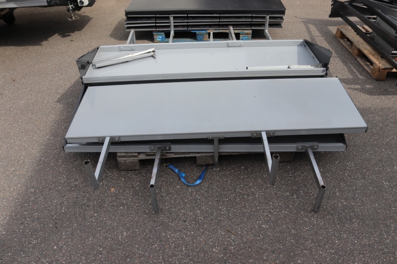 Compac electronic weight grader for apricots and plums • Duijndam Machines