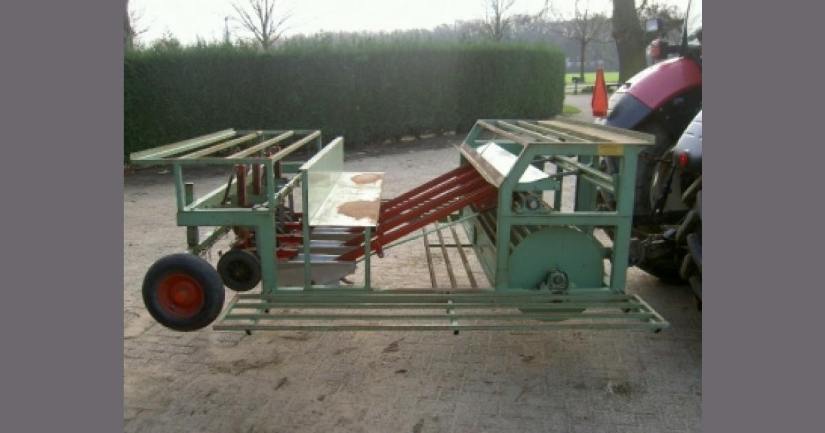 Compact belt planting machine 4 rows • Duijndam Machines