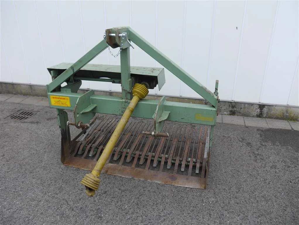 Compact shaking bedlifter 142 cm • Duijndam Machines