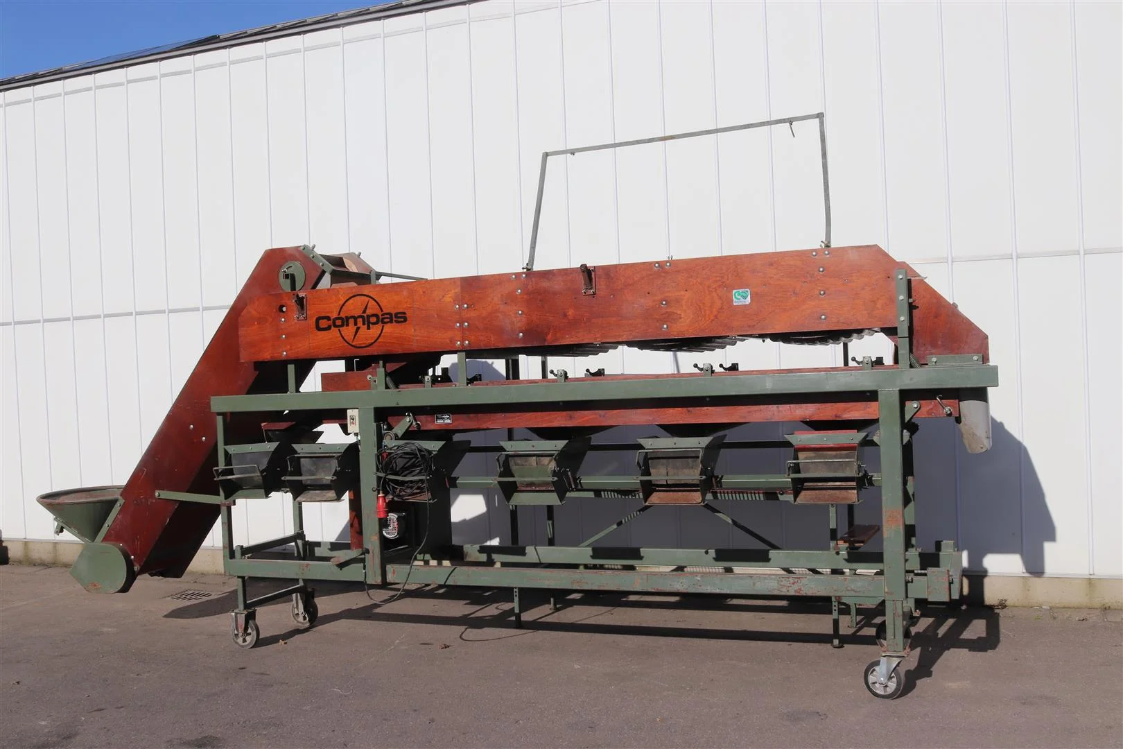 Compas AS60-4 sorting machine for sprouts, potatoes and onions ...