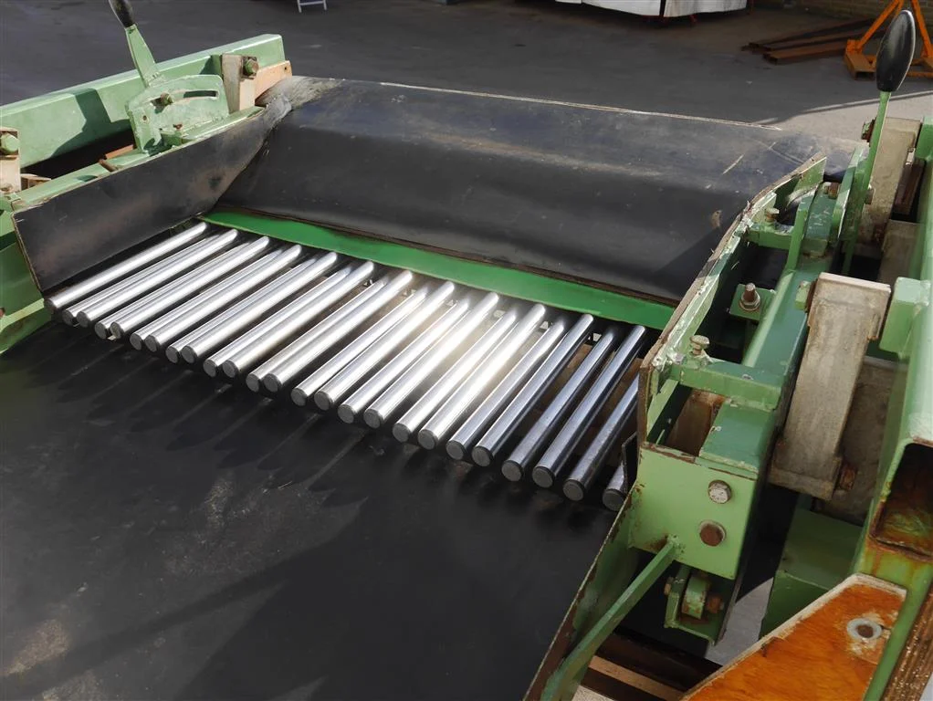 Compas roller grader with conveyor • Duijndam Machines