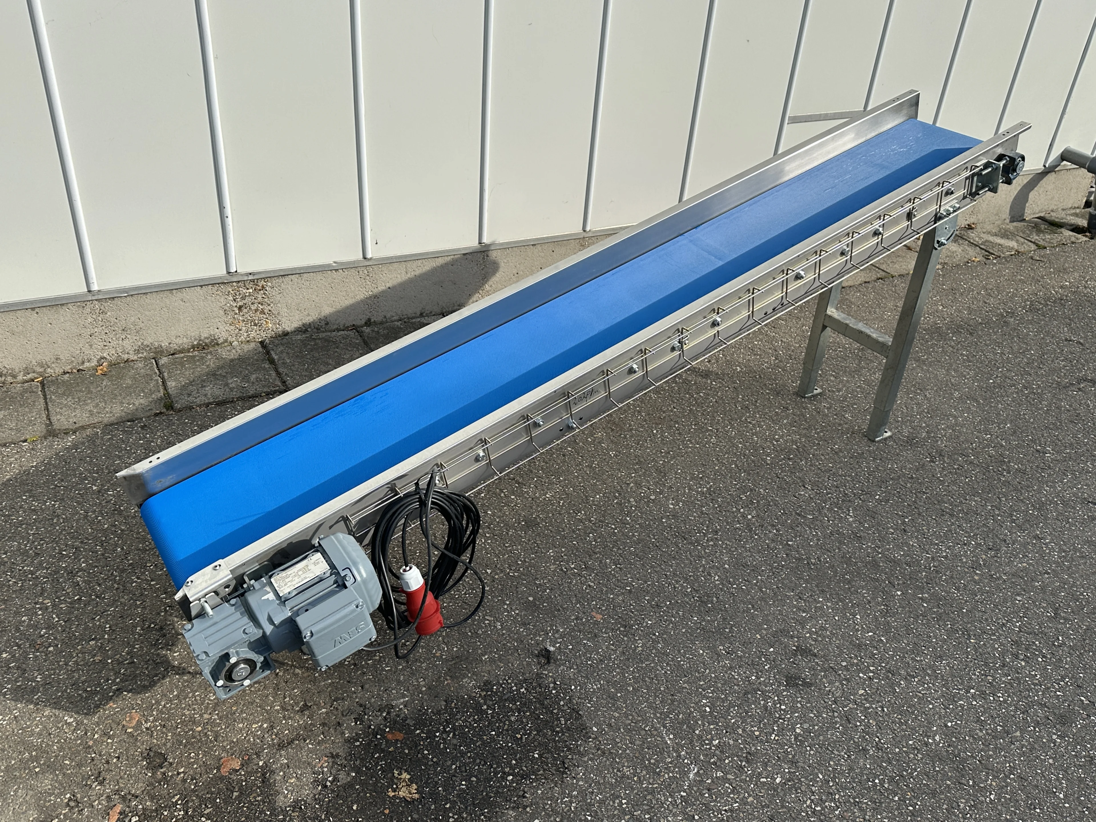 Conveyor 220 x 30 cm • Duijndam Machines