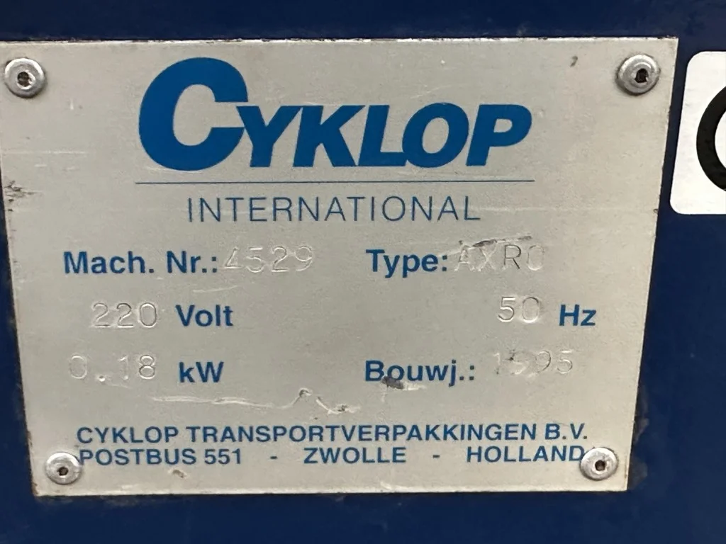 Cyklop AXRO binding machine • Duijndam Machines