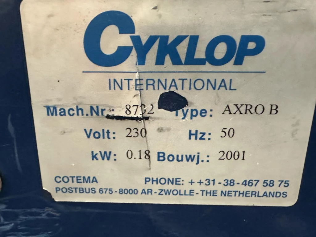 Cyklop AXRO binding machine • Duijndam Machines