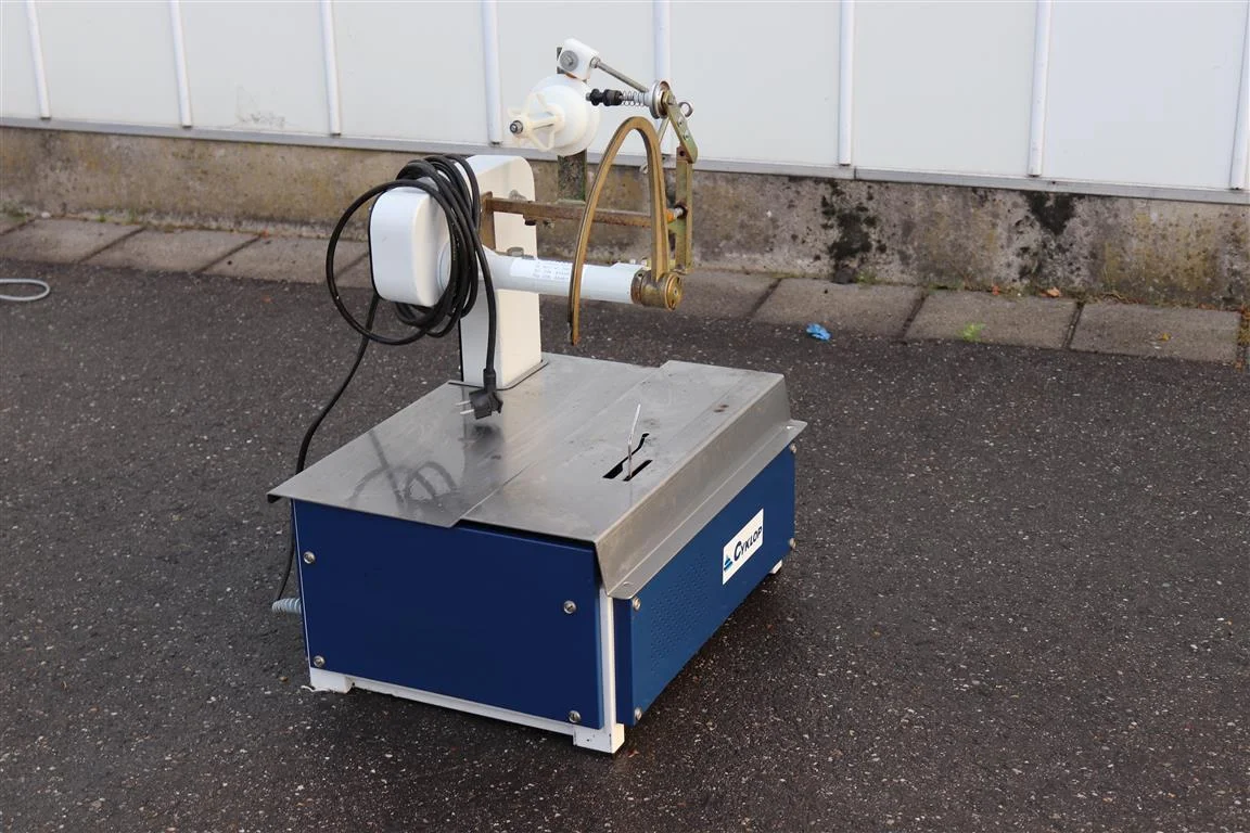 Cyklop AXRO binding machine • Duijndam Machines