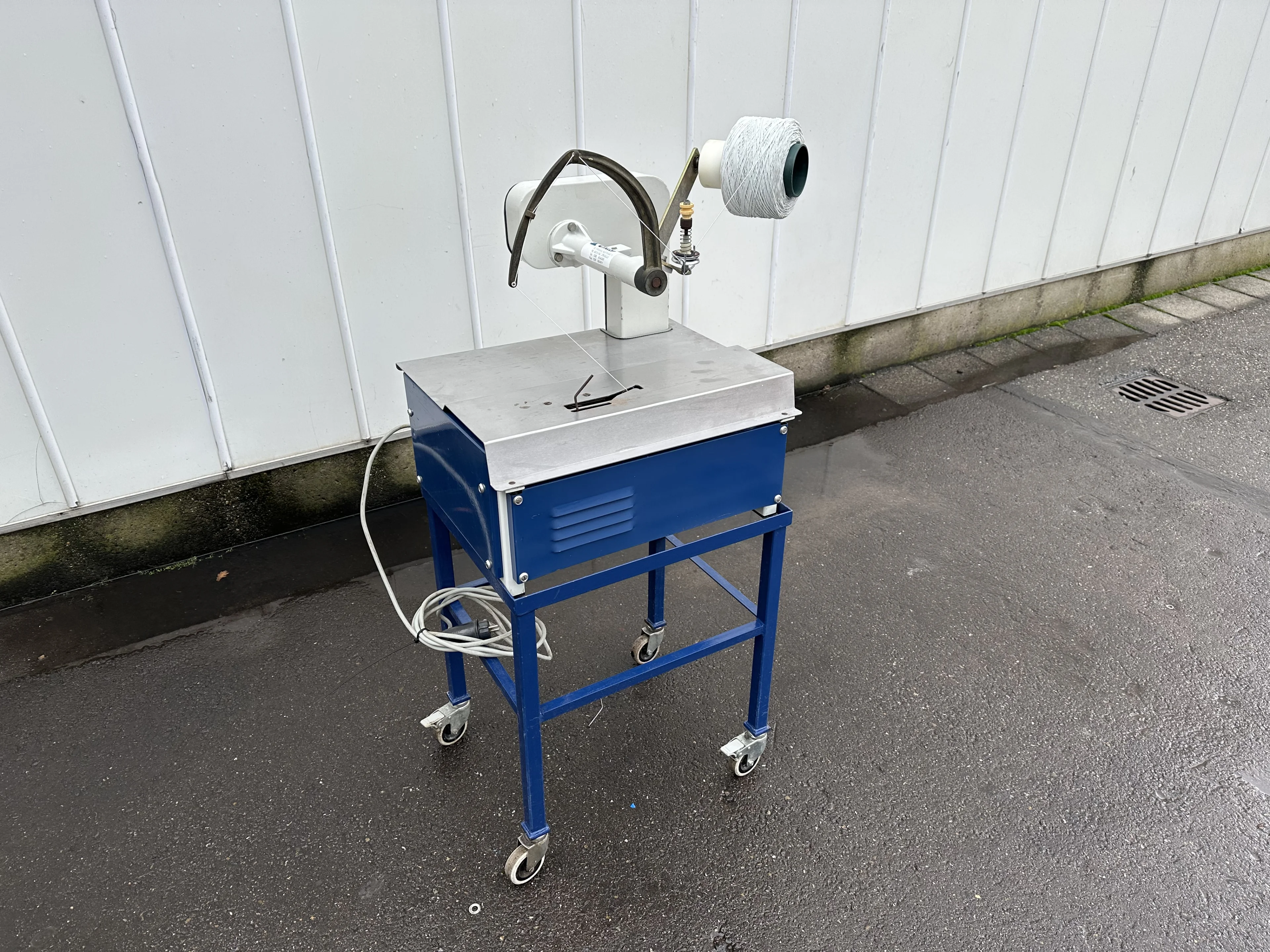 Cyklop Binding machine • Duijndam Machines