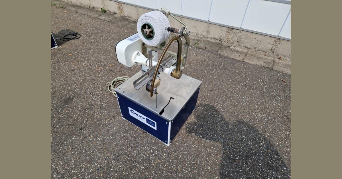 Cyklop EMT binding machine • Duijndam Machines